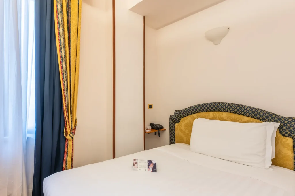Discover the rooms of Hotel Raffaello in the center of Rome