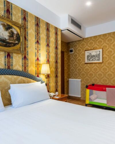 Discover the rooms of Hotel Raffaello in the center of Rome